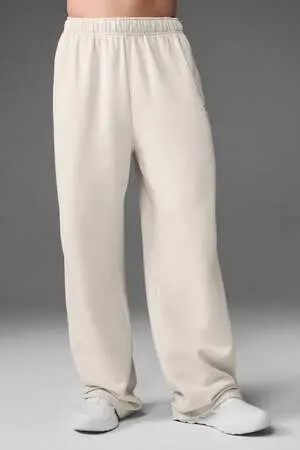 ALO Accolade Straight Leg Sweatpant