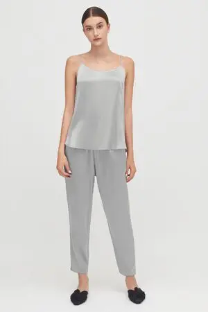 Cuyana Washable Charmeuse Tapered Pant Green