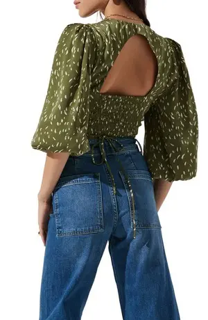 Astr The Label Wrap Front Cutout Top