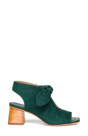 Bernardo Lizzie Sandal - Royal Pine Suede