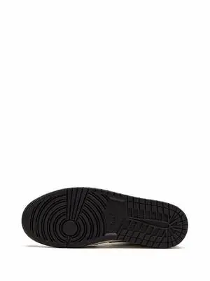 JORDAN Air 1 Low Sneakers - Brown