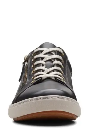 Clarks Nalle Lace-up Sneaker - Black Leather