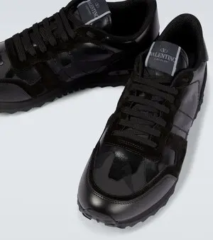 Valentino Garavani Leather Rockrunner Sneakers - Black
