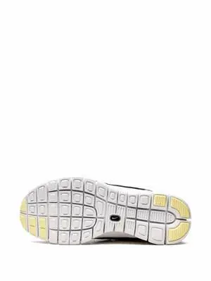 Nike Free Run 2 Sneakers - Black