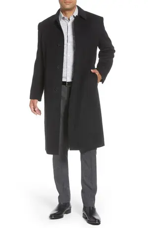 Men's Three-Button Overcoats