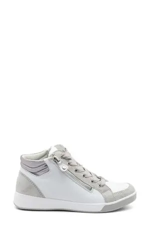 ARA Rei High Top Sneaker