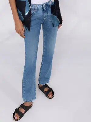 DIESEL® 2002 09c16 Straight-leg Jeans