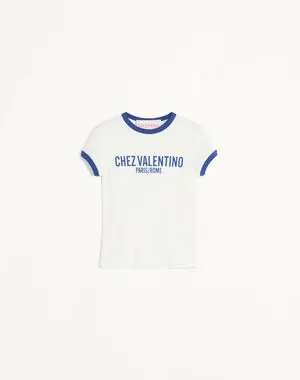 Valentino Garavani Cotton Jersey T-shirt With Chez Print - Ivory/electric Blue