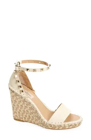 Valentino Garavani Rockstud Espadrille Wedge Sandal - Ivory