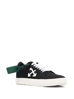 Off-White Vulcanized Low-top Sneakers - Black
