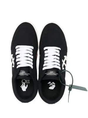 Off-White Vulcanized Low-top Sneakers - Black