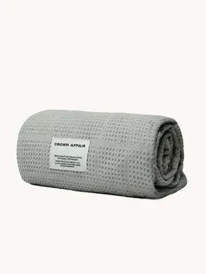 CROWN AFFAIR The Towel Green