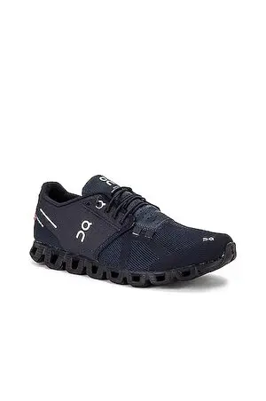 On Monochrome In Navy