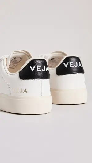 VEJA Recife Logo Sneakers - Extra White/black