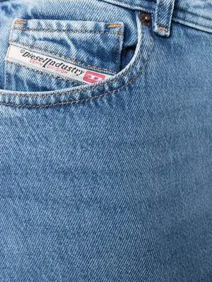 DIESEL® 2002 Straight-leg Jeans
