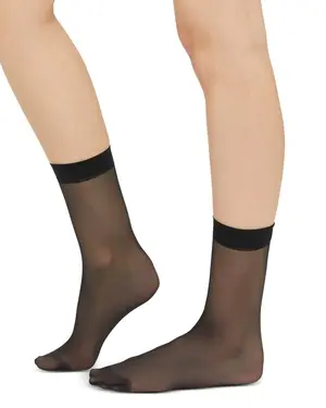 Wolford Individual 10 Ankle Socks