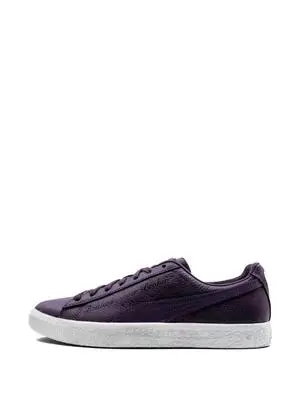 PUMA Clyde Sneakers - Purple