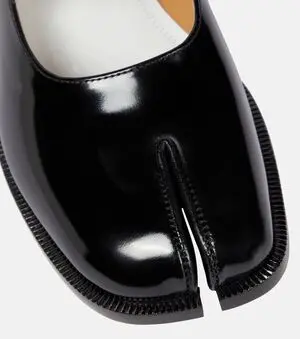 MAISON MARGIELA Tabi Patent Leather Mary Jane Flats - Black