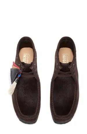 Clarks Originals Wallabee Chukka Boot - Brown Inte