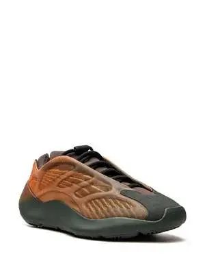 ADIDAS X YEEZY 700 V3 Sneakers - Brown