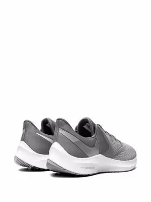 Nike Zoom Winflo Low-top Sneakers