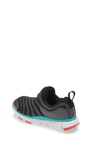 Nike Dynamo Free Sneaker