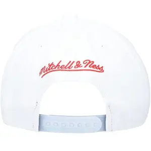 Mitchell & Ness White Chicago Bulls Day 5 Snapback Hat