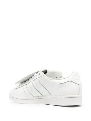Adidas Superstar Sneakers