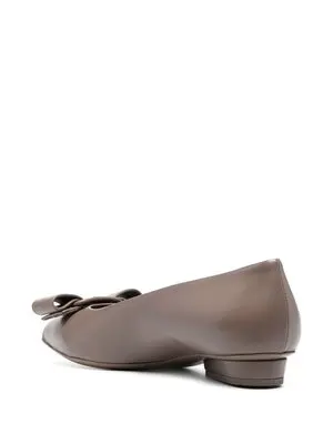 FERRAGAMO Viva Pointed-toe Flats