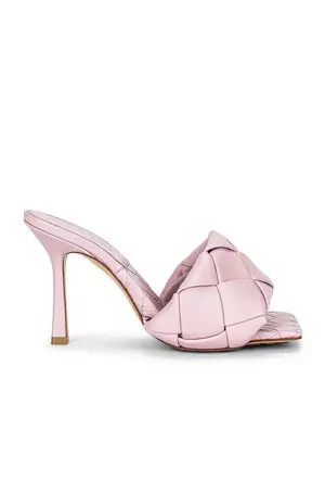 Bottega Veneta The Rubber Lido Sandals - Magnolia