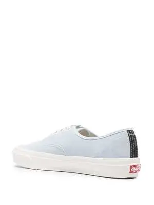 VANS Low-top Sneakers