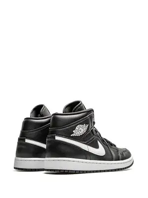 JORDAN Air 1 Mid Sneakers - Black