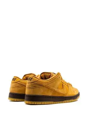 Nike Dunk Low Pro Sneakers - Brown