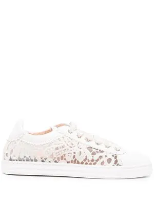 Agl Lace Low-top Sneakers - White
