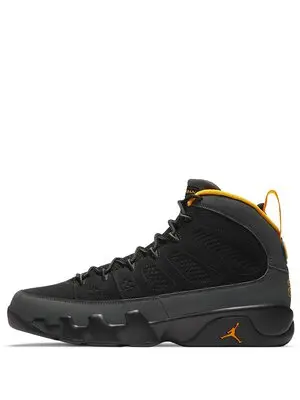 JORDAN Air Retro Sneakers - Black