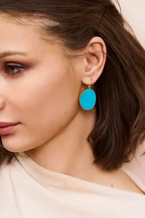 KENNETH JAY LANE Turquoise Kidney Earrings - Gold