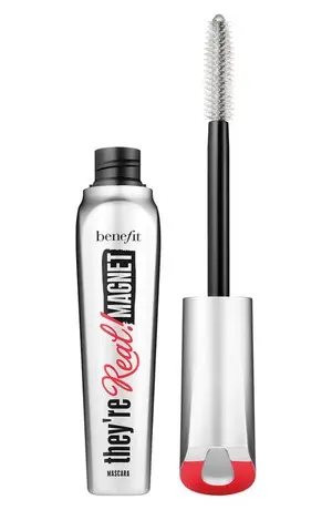 BENEFIT COSMETICS They're Real! Magnet Extreme Lengthening Mascara One-color