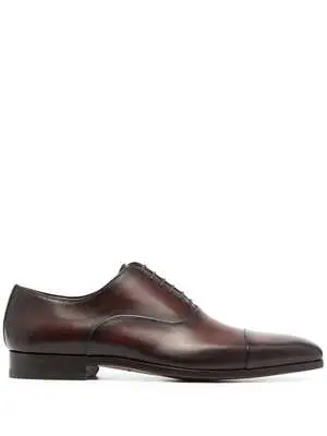 Magnanni Distressed Oxford Shoes