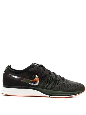 Nike Flyknit Sneakers
