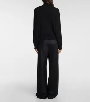 THE ROW Kensington Cashmere Turtleneck Sweater