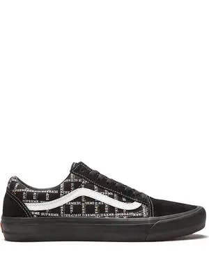 VANS X Supreme Old Skool Pro Grid Sneakers - Black