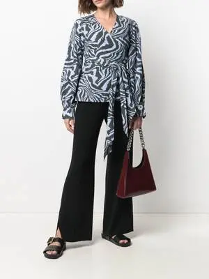 Alberto Biani Flared Crepe Trousers - Black