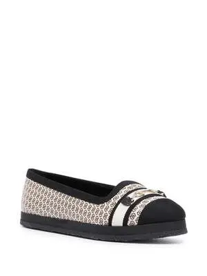 FERRAGAMO Kelsi Ballerina Shoes - Black
