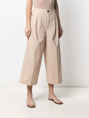 Woolrich Cropped Trousers With Pleat Detailing