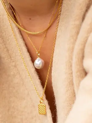 Monica Vinader Nura Baroque Pearl Pendant Charm - Gold