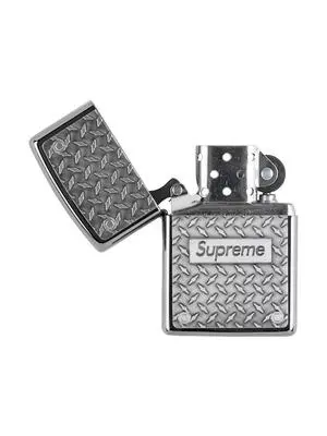 Supreme Diamond Plate Zippo Lighter