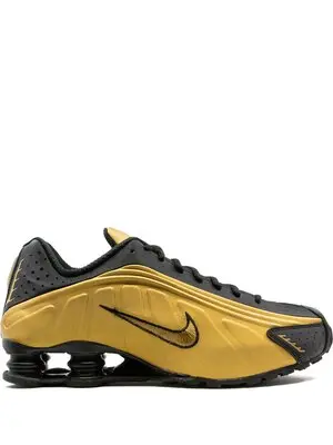 Nike Shox R4 Low-top Sneakers
