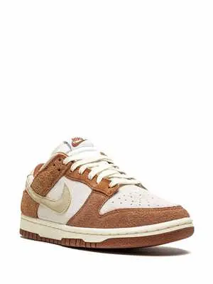 Nike Dunk Low Prm Medium Curry Sneakers