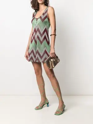 THEMOIRE Woven-effect Metallic Clutch Bag