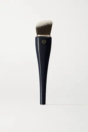 CLE DE PEAU BEAUTE High Coverage Foundation Brush